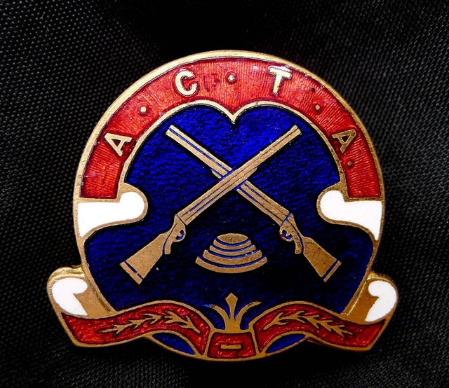 VINTAGE AUSTRALIAN CLAY Target Association Badge By Stokes. Gilt Brass ...