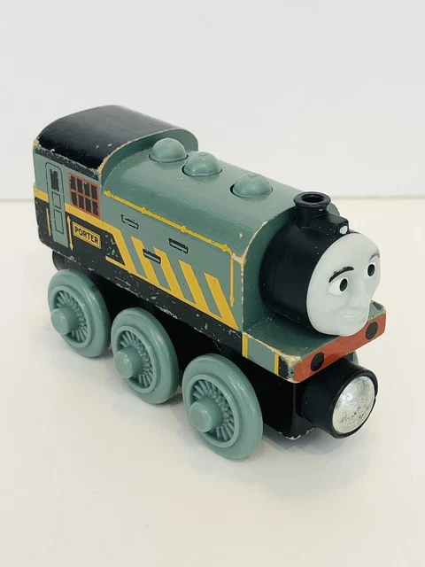 THOMAS THE TANK engine Brio/ELC Wooden Train Porter BDF98 January Sales ...