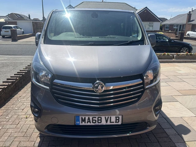 VAUXHALL VIVARO 1.6 CDTi 2900 BiTurbo ecoTEC Limited Edition Nav 2018 £ ...