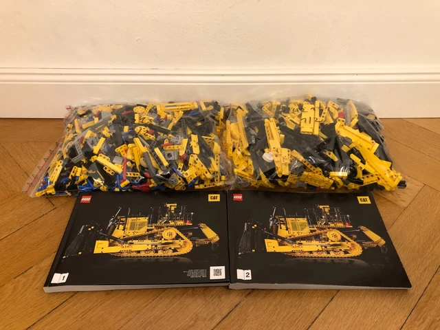 LEGO 42131 CAT D11 Bulldozer Caterpillar Raupe TECHNIC | 100% complete ...
