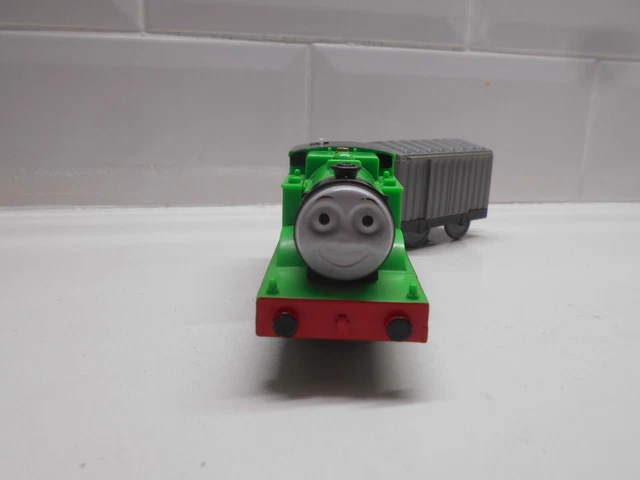 TOMY TRACKMASTER THOMAS the tank engine battery train oliver £59.99 ...