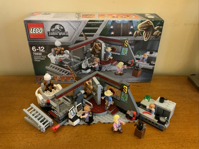 LEGO JURASSIC WORLD Jurassic Park Velociraptor Chase Set 75932 Complete ...