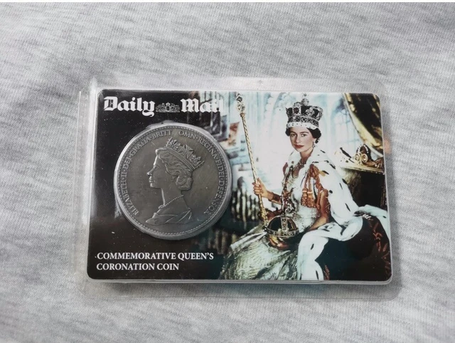 DAILY MAIL COMMEMORATIVE Queens Coronation Coin Rare Queen Elizabeth II ...
