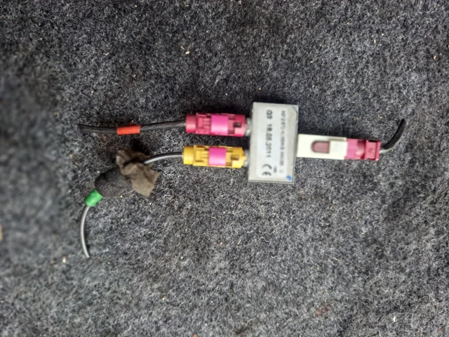 E10 MERCEDES BENZ W212 Coffre Amplificateur D'Antenne A 2128704089 EUR ...