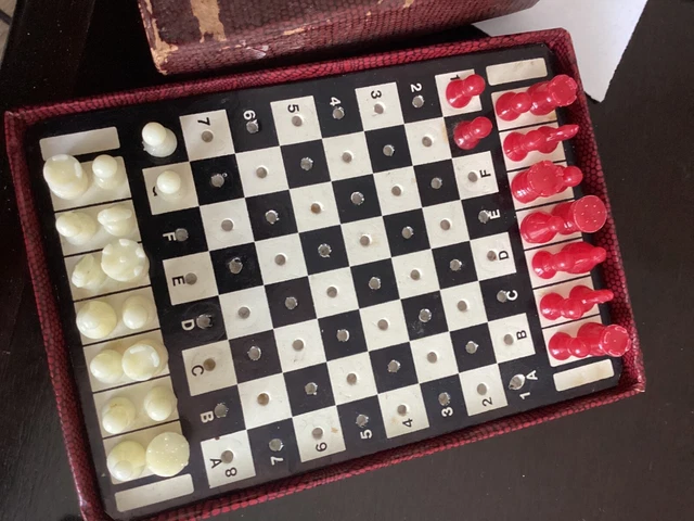 VINTAGE TRAVELLING CHESS Set by House Martin Games - Complete W2/25E £5 ...