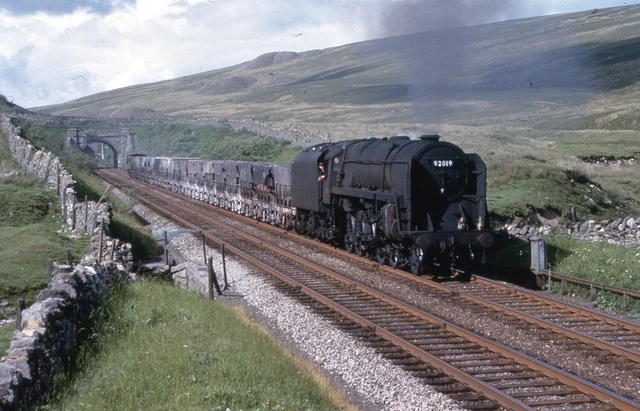 COLOUR RAIL SLIDE, SD61, BR 4MT, 75009, pilot BR 9F 92245, Masbury £1. ...