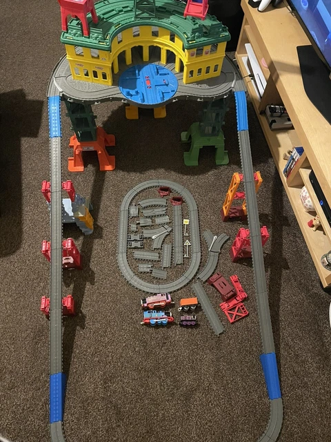 THOMAS THE TANK engine Super Station Big Track With 1992 Tomy Trains £ ...