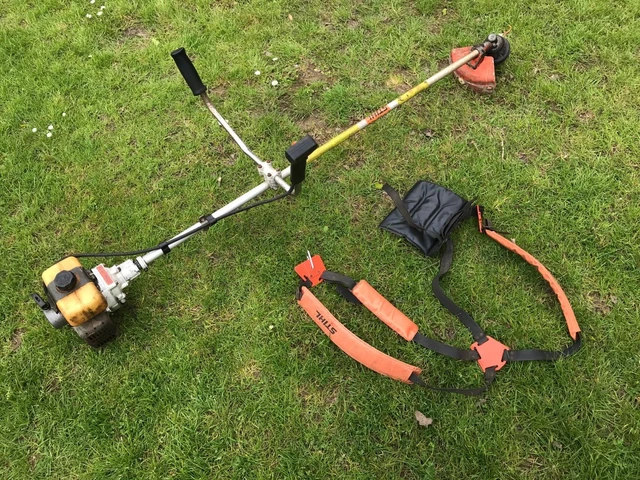 STIHL FS96 STRIMMER BRUSHCUTTER with HARNESS & COWHORN handle 2 stroke ...