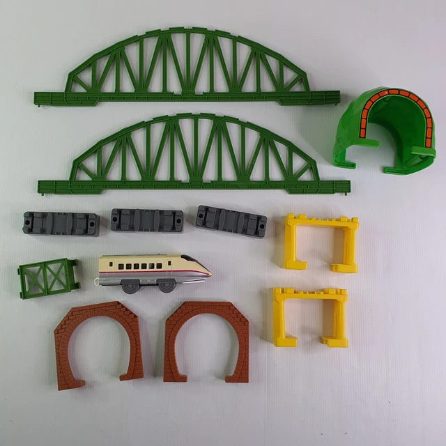 TOMY VINTAGE EARLY 2000s Thomas The Tank Engine Train Set Parts Bridge ...