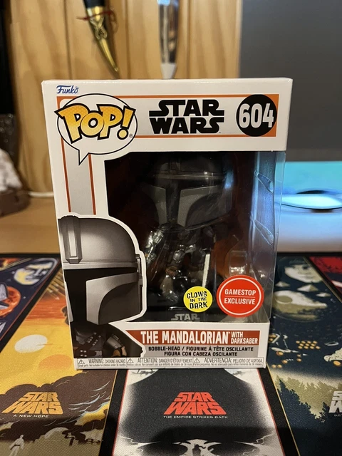 FUNKO POP STAR Wars #604 The Mandalorian with Darksaber GITD Gamestop £ ...