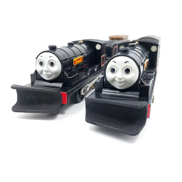 THOMAS & FRIENDS TOMY Donald and Douglas Custom Snowploug Motorized ...