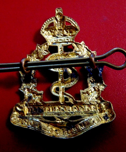 WW2 ROYAL CANADIAN ARMY MEDICAL CORPS RCAMC cap badge KC $17.99 ...