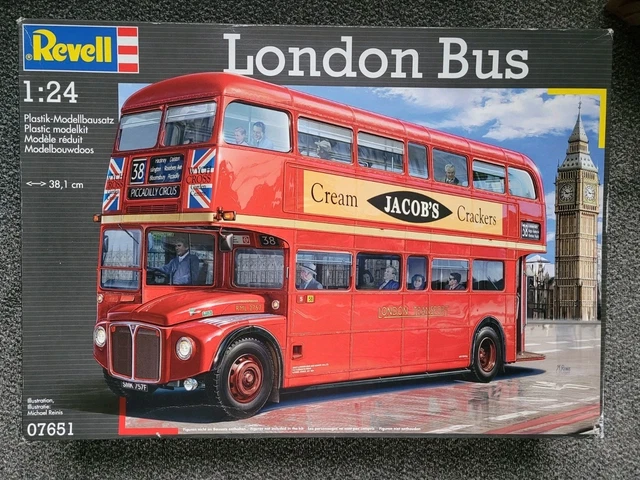 REVELL 07651 1:24 Scale London Routermaster Model Bus Kit £47.50 ...