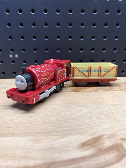 THOMAS & FRIENDS Trackmaster Motorized Puppet Show Skarloey With Cargo ...