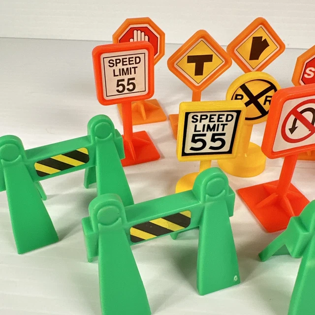 PLAYSKOOL TRAFFIC CONSTRUCTION Road Signs & Barricades Toys Vintage ...