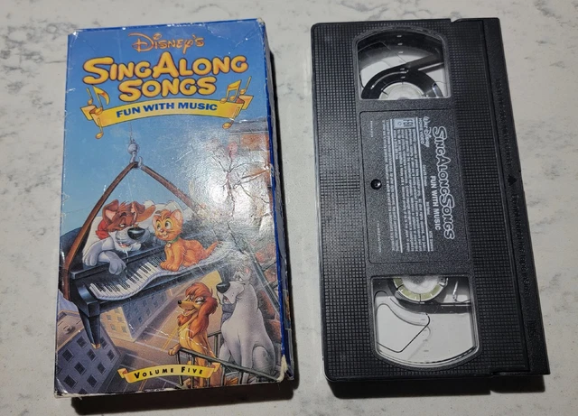 DISNEY'S SING ALONG Songs Fun With Music Vhs £13.84 - PicClick UK