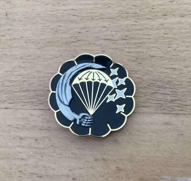 INSIGNE METAL ETRANGER Brevet Parachutiste Occasion N°5 EUR 15,00 ...