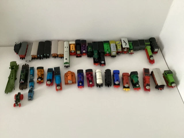 VINTAGE ERTL THOMAS The Tank Engine & Friends Bundle Over 40 Pieces £49 ...