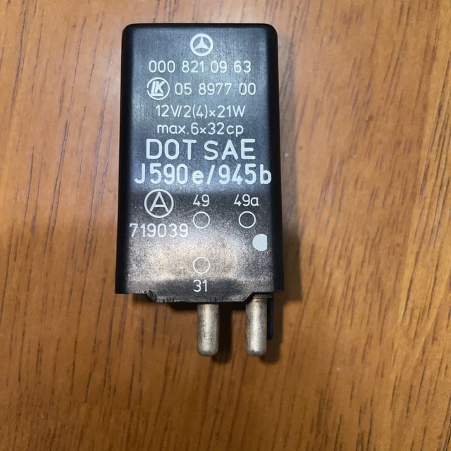 RELÉ INTERMITENTE ÚNICO giro Mercedes W123 W126 R107 OEM 0008210963 EUR ...