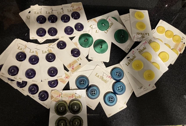 VINTAGE LA MODE Buttons On Original Cards Various Sizes And Colors ...