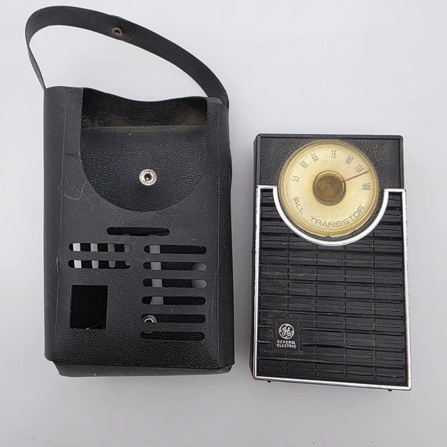 VINTAGE GE GENERAL Electric GE All Transistor Radio with case WORKS $25 ...