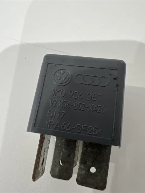 AUDI A3 8P Relais 458 de Commande Moteur 1K0906381 EUR 20,00 - PicClick FR