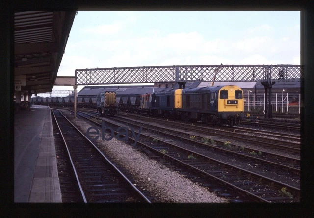 ORIGINAL 35MM SLIDE- Class 20's - 20190 & 20085 w/ MGR at Derby 17.9.85 ...