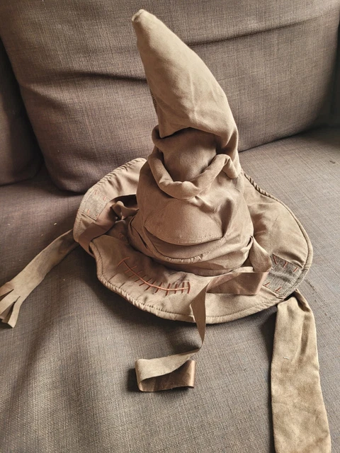 OFFICIAL HARRY POTTER Wizarding World Electronic Talking Sorting Hat ...