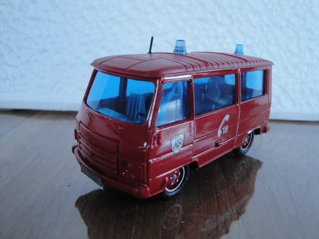 PEUGEOT J9 MINIBUS - 1:50 - Solido - Hachette 58 - Véhicules sapeurs ...