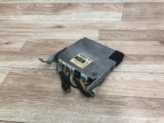 TOYOTA 4RUNNER OEM Module Moteur Dme Ordinateur Ecu Ecm 4X2 3.4L 2001 ...