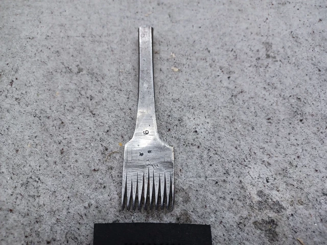 SADDLERS/LEATHERWORKERS/HARNESS MAKERS NO 9 STITCH MARKING/PRICKING ...