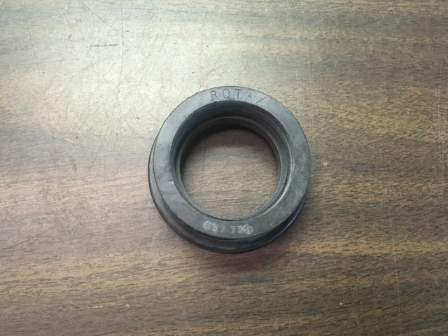NOS SKIDOO ROTAX Intake Adapter Flange Boot Carb Carburetor 867731 EUR ...