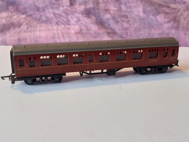 VINTAGE MODEL RAILWAY Tri-ang carriage £5.43 - PicClick UK