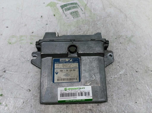 7700104956 CALCULATEUR MOTEUR Ecu Pour Renault Clio Ii Fase I B/Cbo 1.9 415698 EUR 79,20 ...