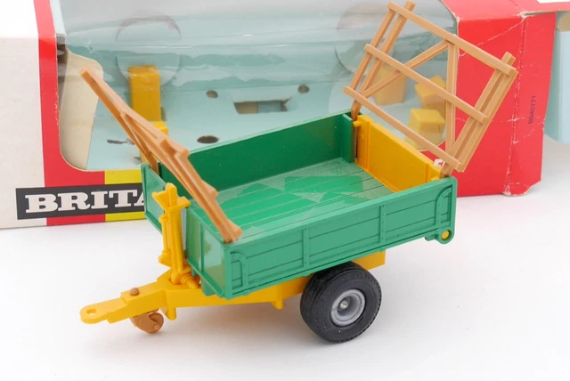 BRITAINS FARM MODELS 1/32 Tilt Agricultural Trailer #9565 With Box £29. ...
