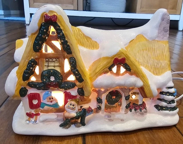 DISNEY SNOW WHITE Seven Dwarfs Christmas Village House Cottage Light ...