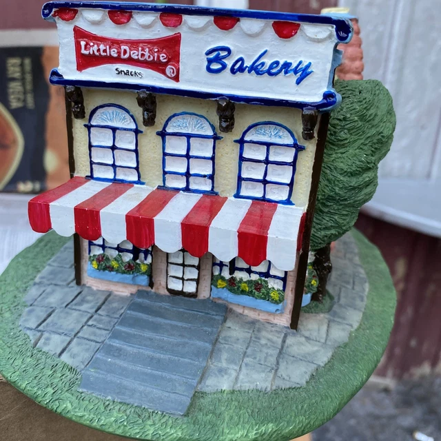 LITTLE DEBBIE COLLECTIBLE Collections Bakery Building. Train Set ...