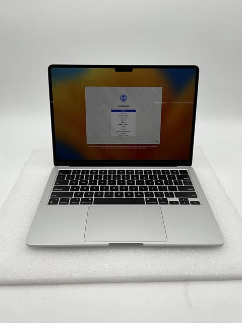 APPLE MACBOOK AIR 13" M2 2022 512 GB SSD 8 GB RAM argento A2681 *LEGGI ...