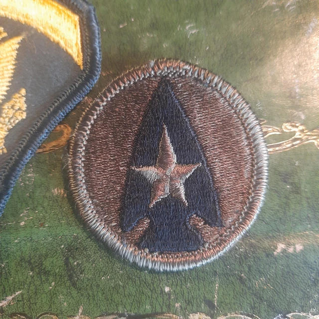 US ARMY PATCH OLIVE sehr selten, bestickt für die Kampf bzw ...