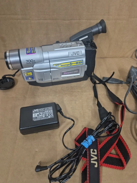 JVC VHS CAMCORDER GR-FXM38EK Compact Vhs Vhsc Video Camera Recorder ...