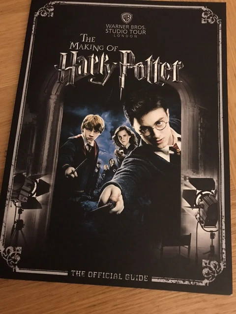WARNER BROS STUDIO Tour Official Harry Potter Guide Book + 10 " Action ...
