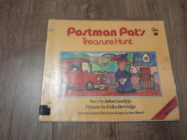 POSTMAN PAT'S TREASURE Hunt 1982 Book £5.00 - PicClick UK