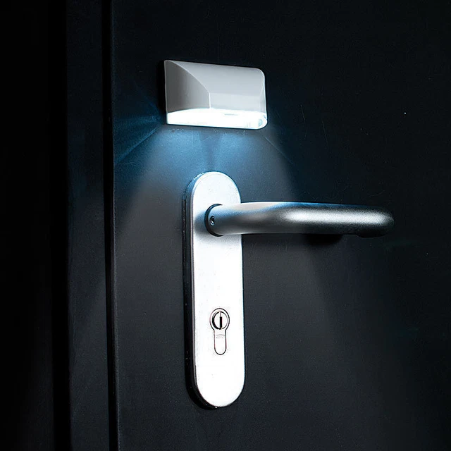 DOOR LOCK KEYHOLE LED Light PIR Motion Sensor Indoor Outdoor Security ...