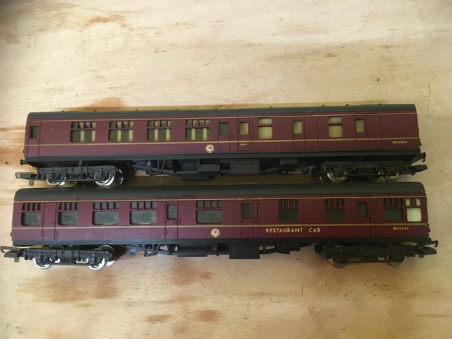 LOT..326X...OO GAUGE LIMA MK1 MAROON COACHES...X....2 ...