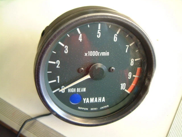 YAMAHA RD400 RD 250 ~ Rev Counter / Tacho Tachometer - 8,500 - 10,000 ...