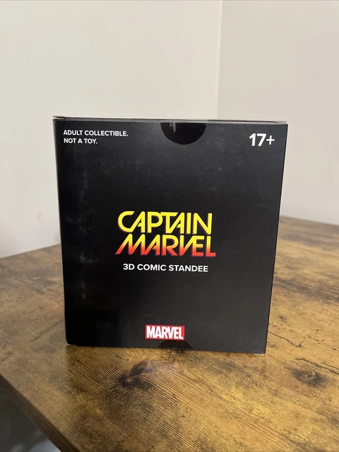 CAPTAIN MARVEL 3D Comic Standee Adult Collectible Marvel Lootcrate 2019 ...