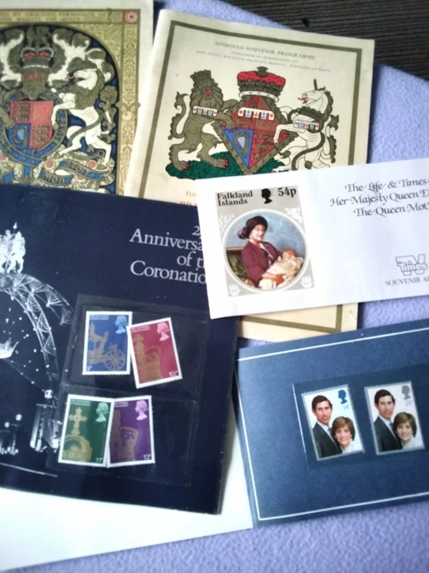 STAMPS NEW GUEEN Alexandra Anniverary Programmes Booklets royal wed £4. ...