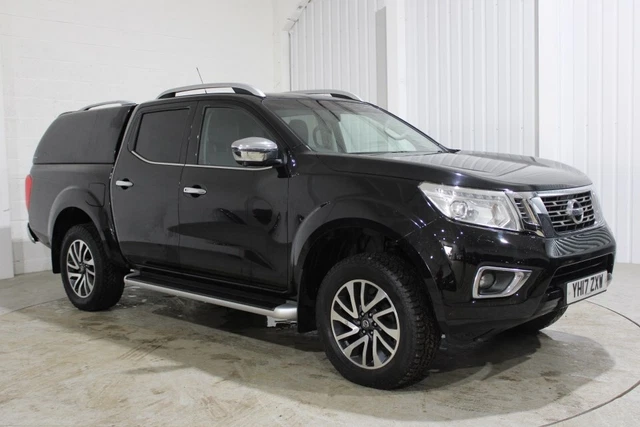 2017 NISSAN NAVARA Double Cab Pick Up Tekna 2.3dCi 190 4WD Auto PICK UP ...