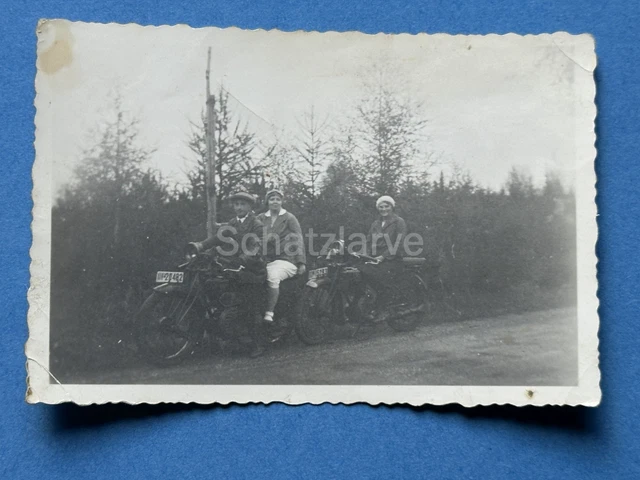 FOTO, BLICK AUF zwei mal altes Motorrad, Krad Oldtimer (MJ-39)1025 EUR ...