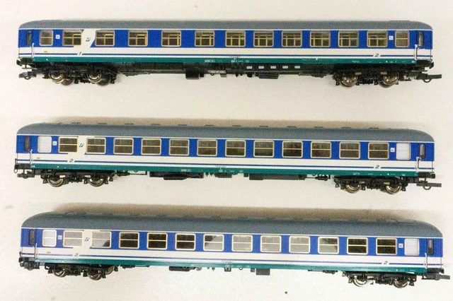 RAKE OF 3 Roco express coaches in XMPR livery 45180 £75.00 - PicClick UK